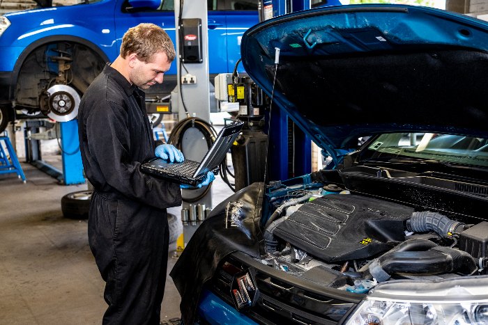 Car Servicing in Chesterfield | Book Service & MOT