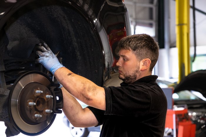 Car Servicing in Nottingham | Book Service & MOT