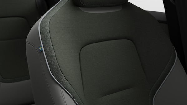 New Volvo EX30 200kW SM Extended Range Plus 69kWh 5dr Auto - Stoneacre