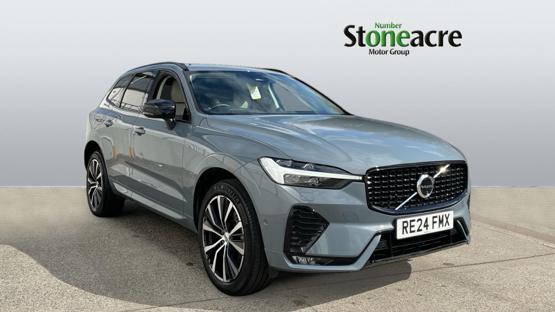 Used Volvo XC60 Ultimate Dark B5 (250 hp) - (RE24FMX)