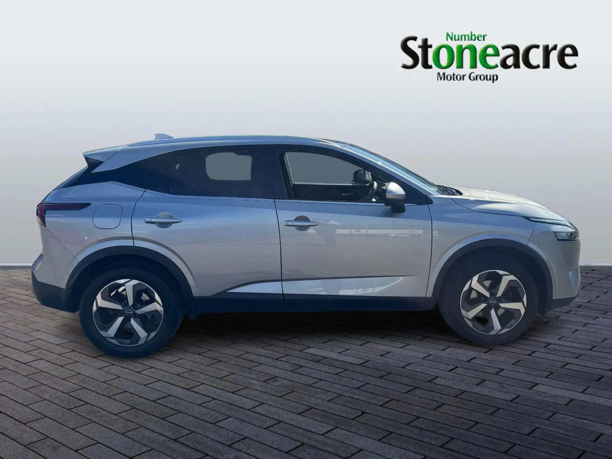 Used Nissan Qashqai 1.3 DIG-T MHEV N-Connecta XTRON Euro 6 (s/s) 5dr ...