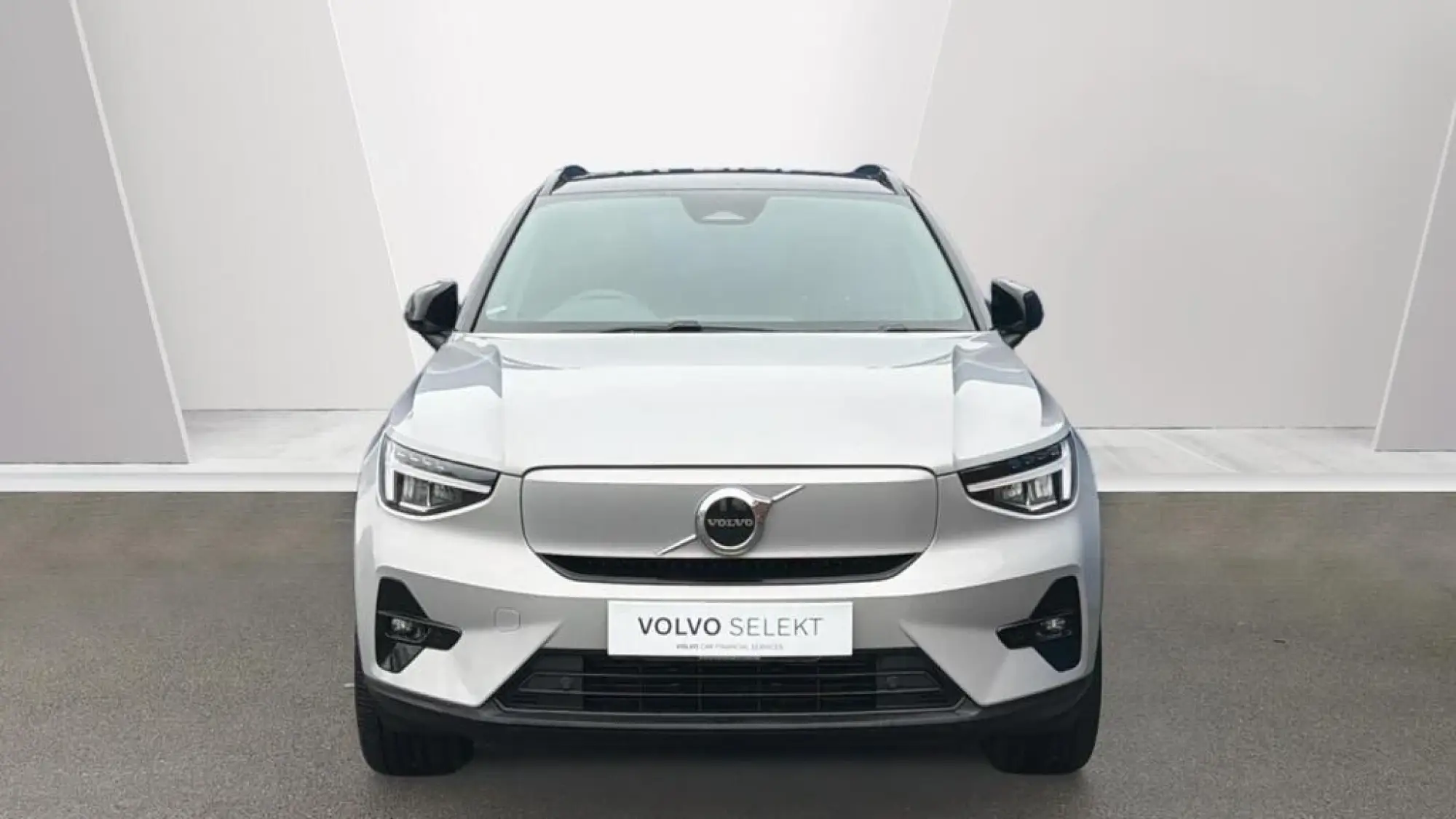 Used Volvo EX40 for Sale | Reserve Online for £99