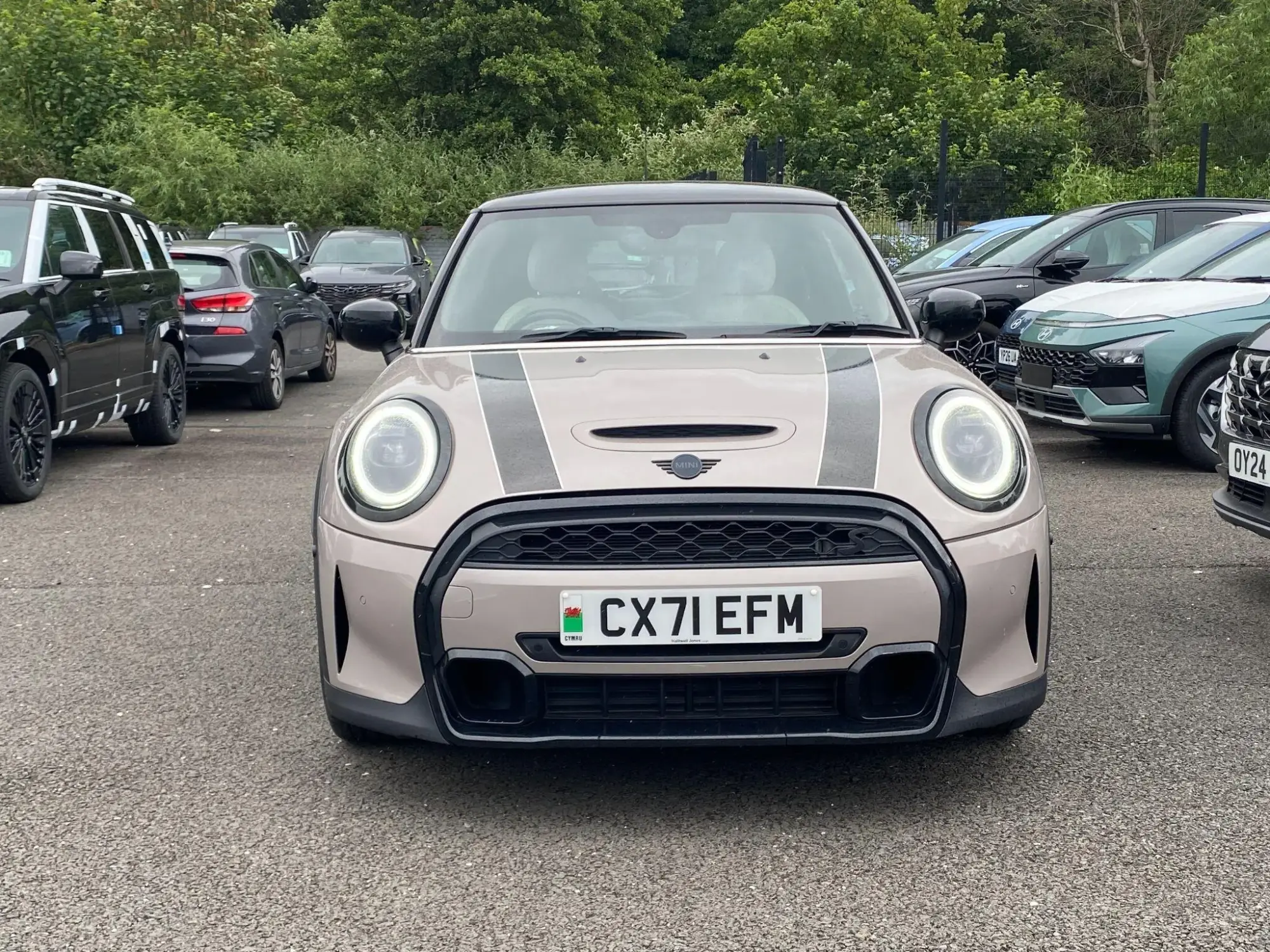 Used MINI Hatch 2.0 Cooper S Exclusive Steptronic Euro 6 (s/s) 3dr ...