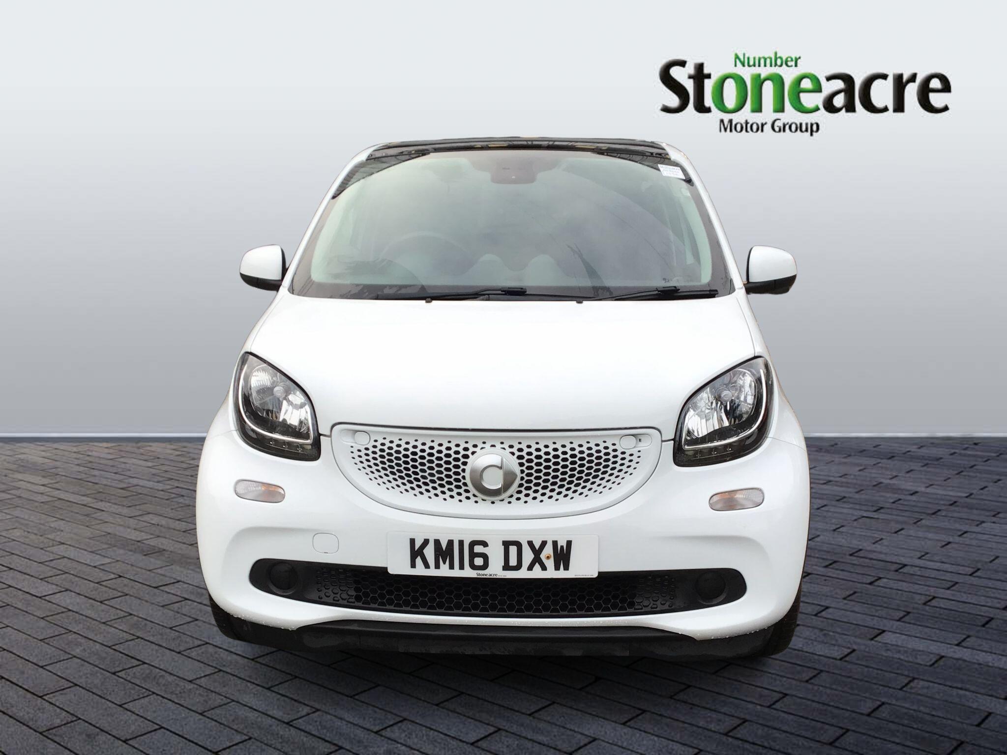 Used Smart ForFour 0.9T Edition White Hatchback 5dr Petrol Manual Euro ...