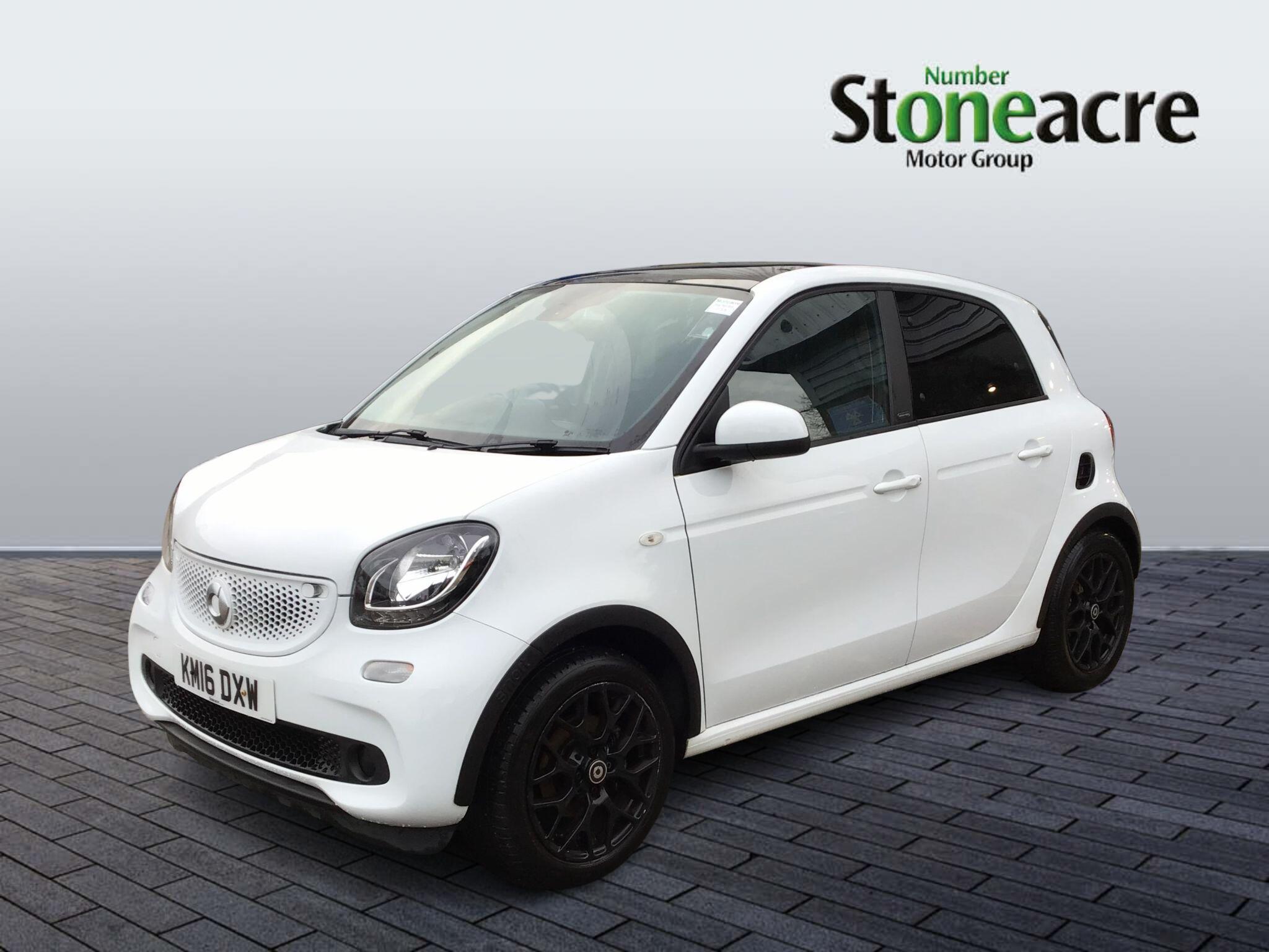 Used Smart ForFour 0.9T Edition White Hatchback 5dr Petrol Manual Euro ...