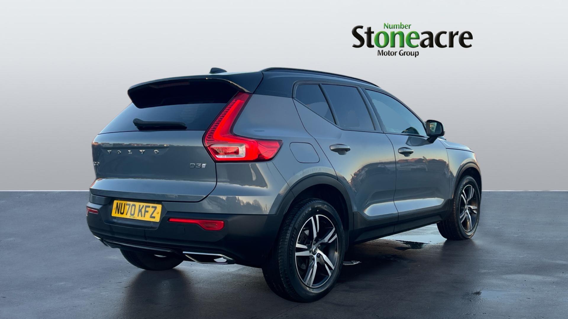 Used Volvo XC40 2.0 D3 R-Design Auto Euro 6 (s/s) 5dr - (NU70KFZ)