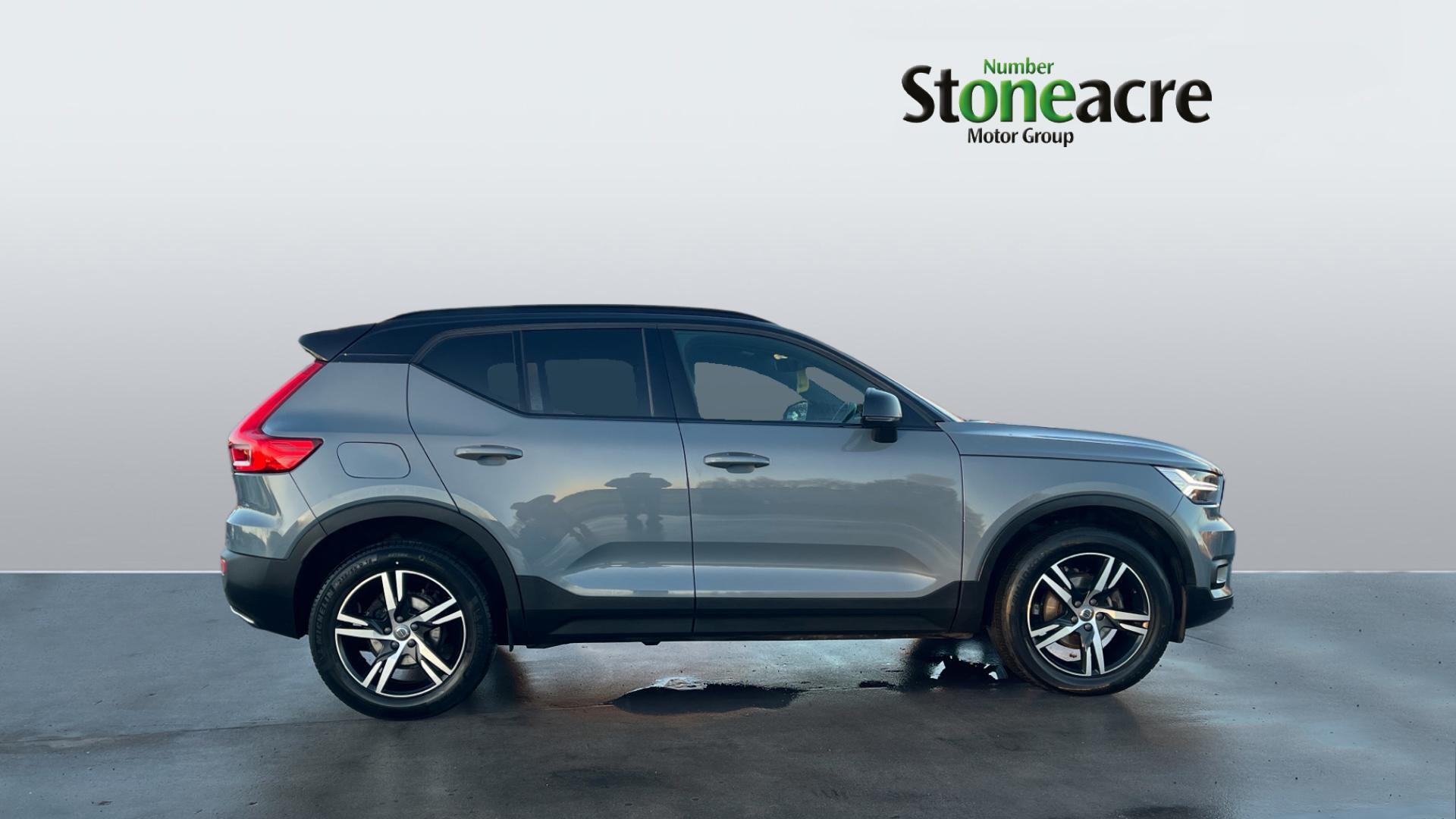 Used Volvo XC40 2.0 D3 R-Design Auto Euro 6 (s/s) 5dr - (NU70KFZ)