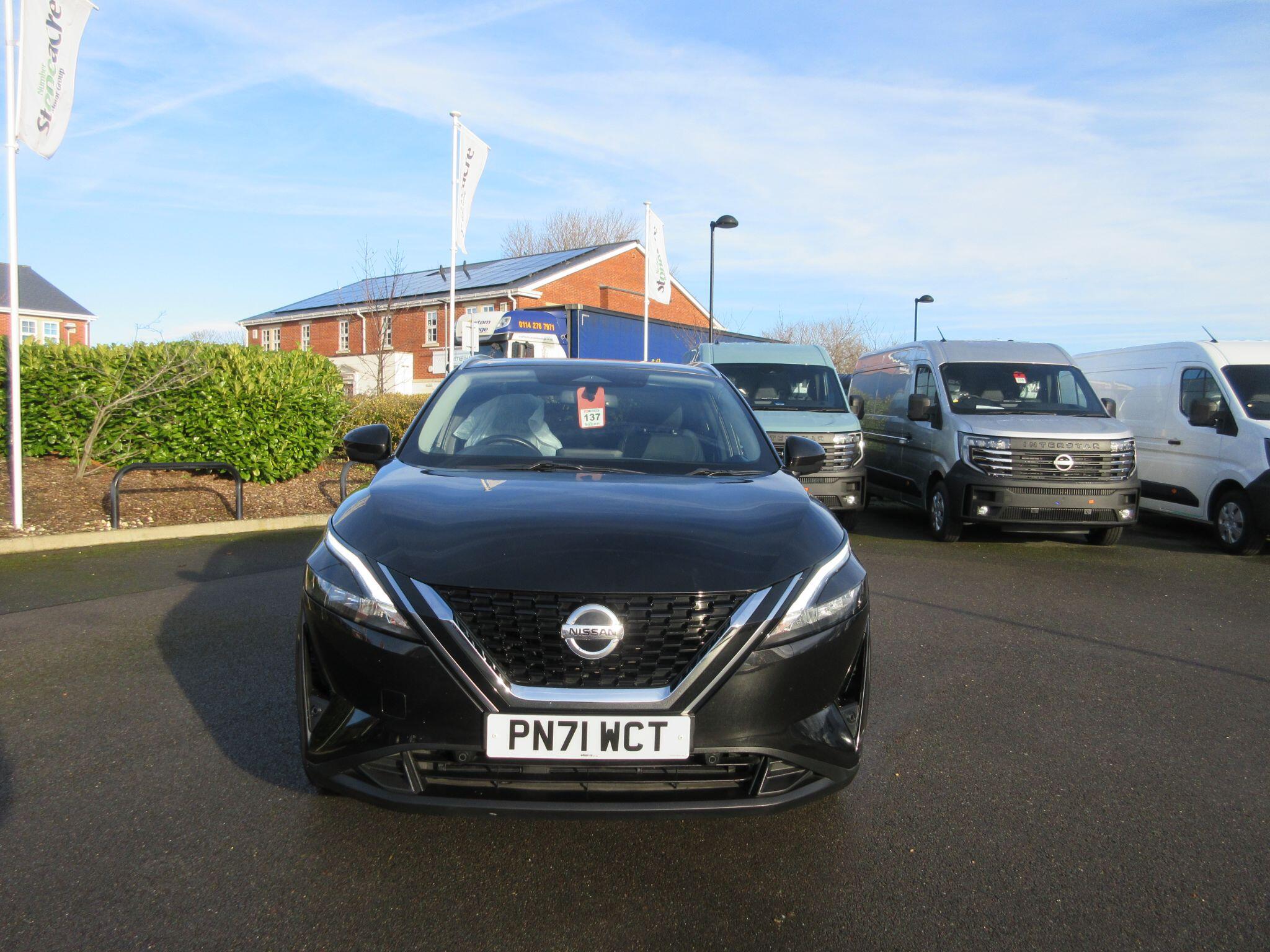 Used Nissan Qashqai 1.3 DiG-T MH N-Connecta 5dr - (PN71WCT)