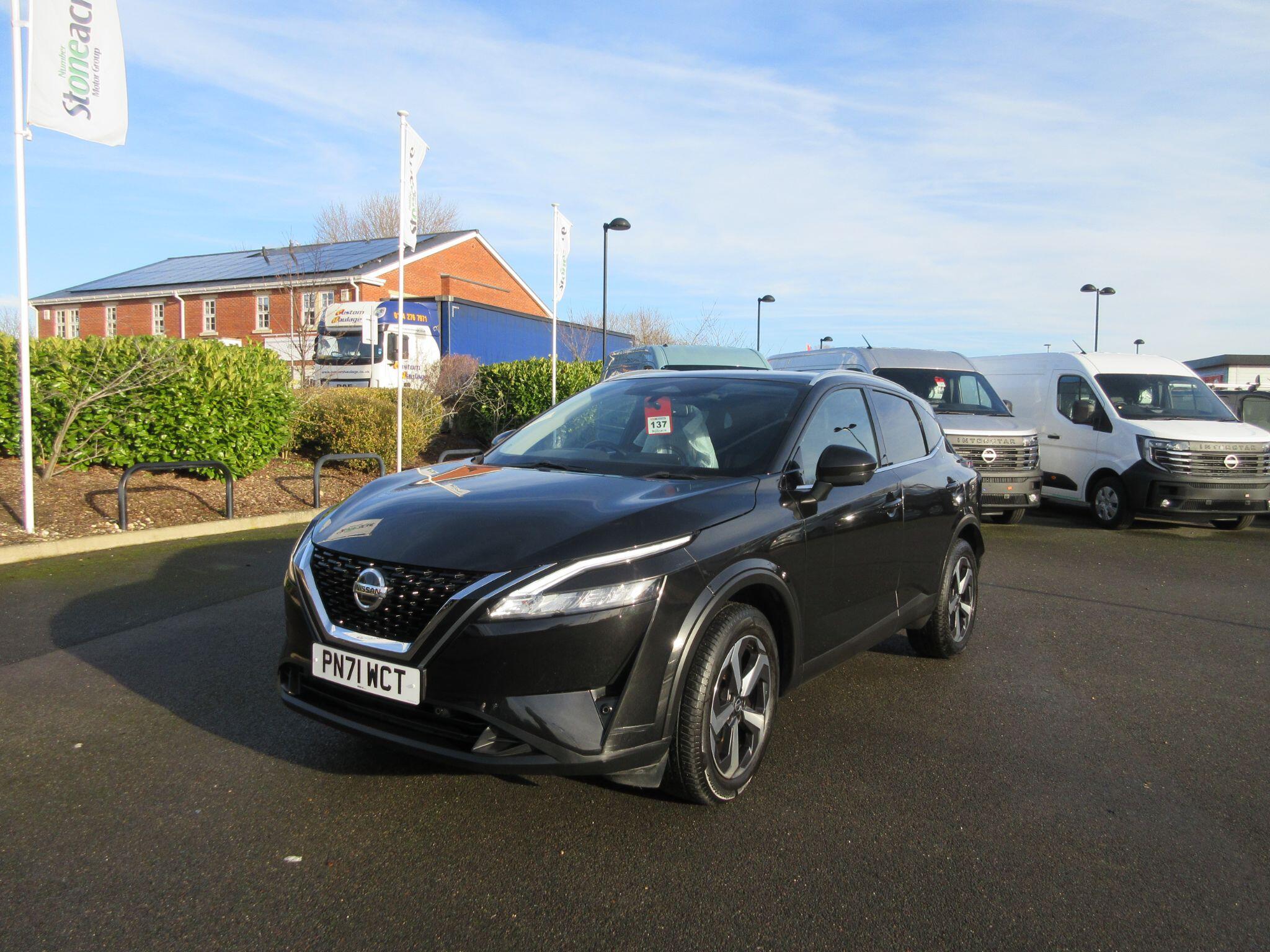 Used Nissan Qashqai 1.3 DiG-T MH N-Connecta 5dr - (PN71WCT)