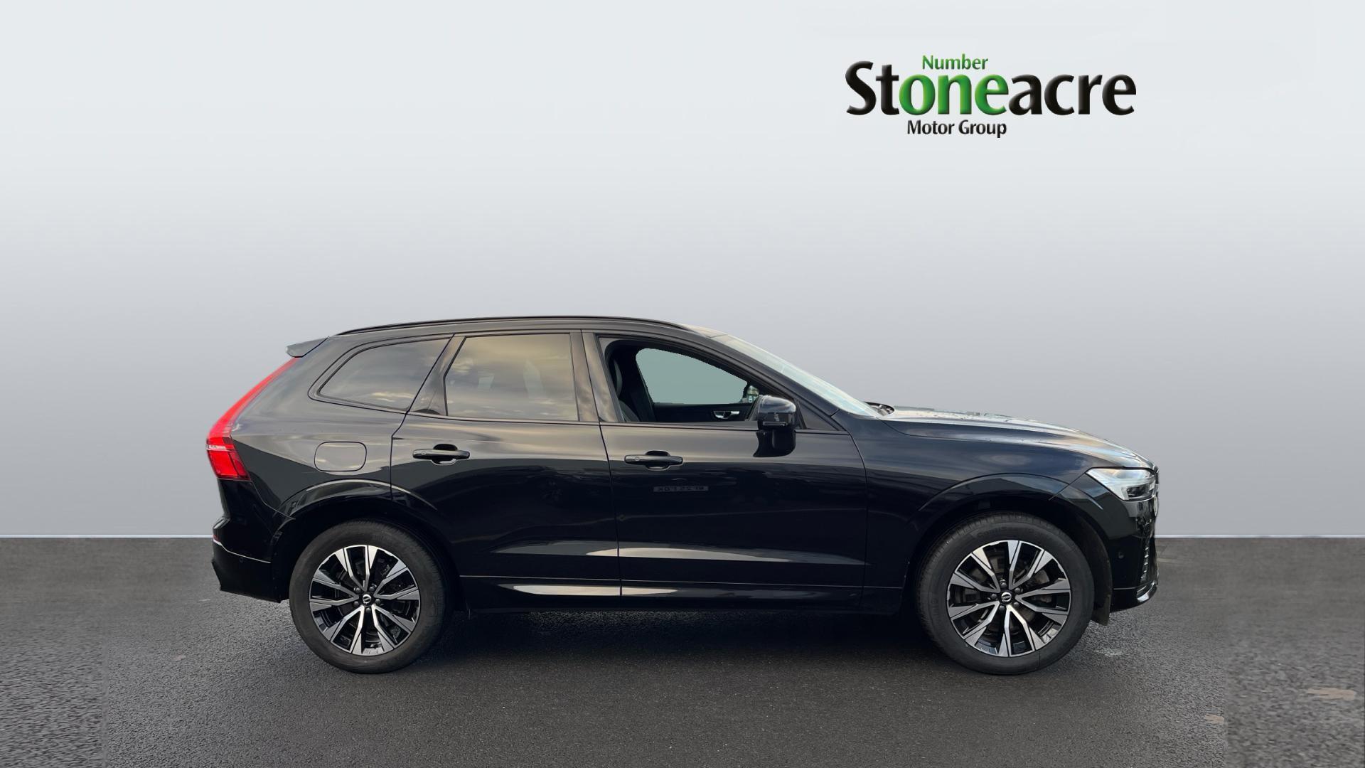 Used Volvo XC60 Plus Dark B5 (250 hp) - (NA72ULN)